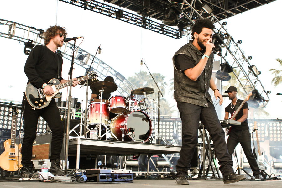 The Weeknd covers Michael Jackson as he plays his debut UK show – video