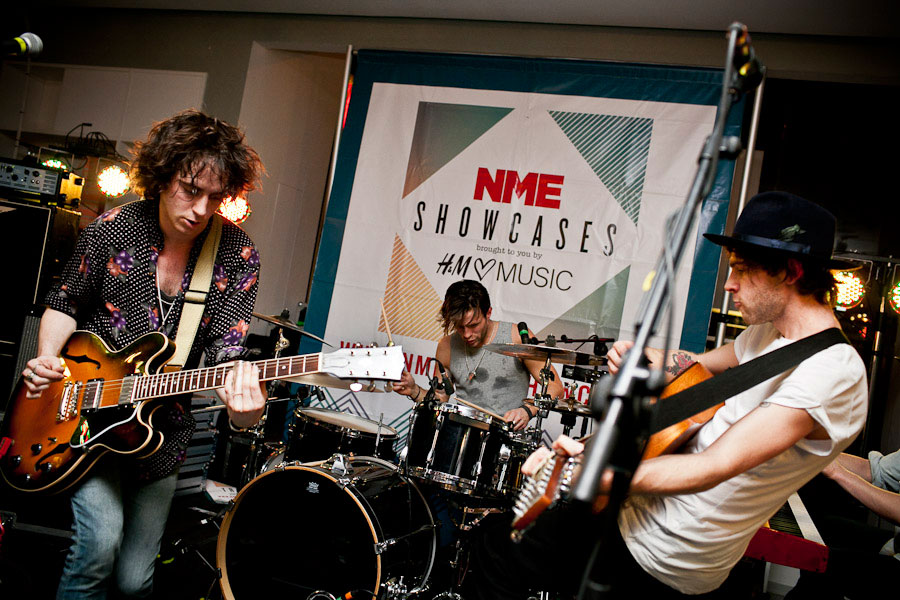 Tribes play an NME Showcase in partnership with H&M