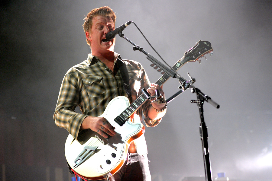 19 Much-Loved Musicians Turned Super Producers, From Albert Hammond Jr ...