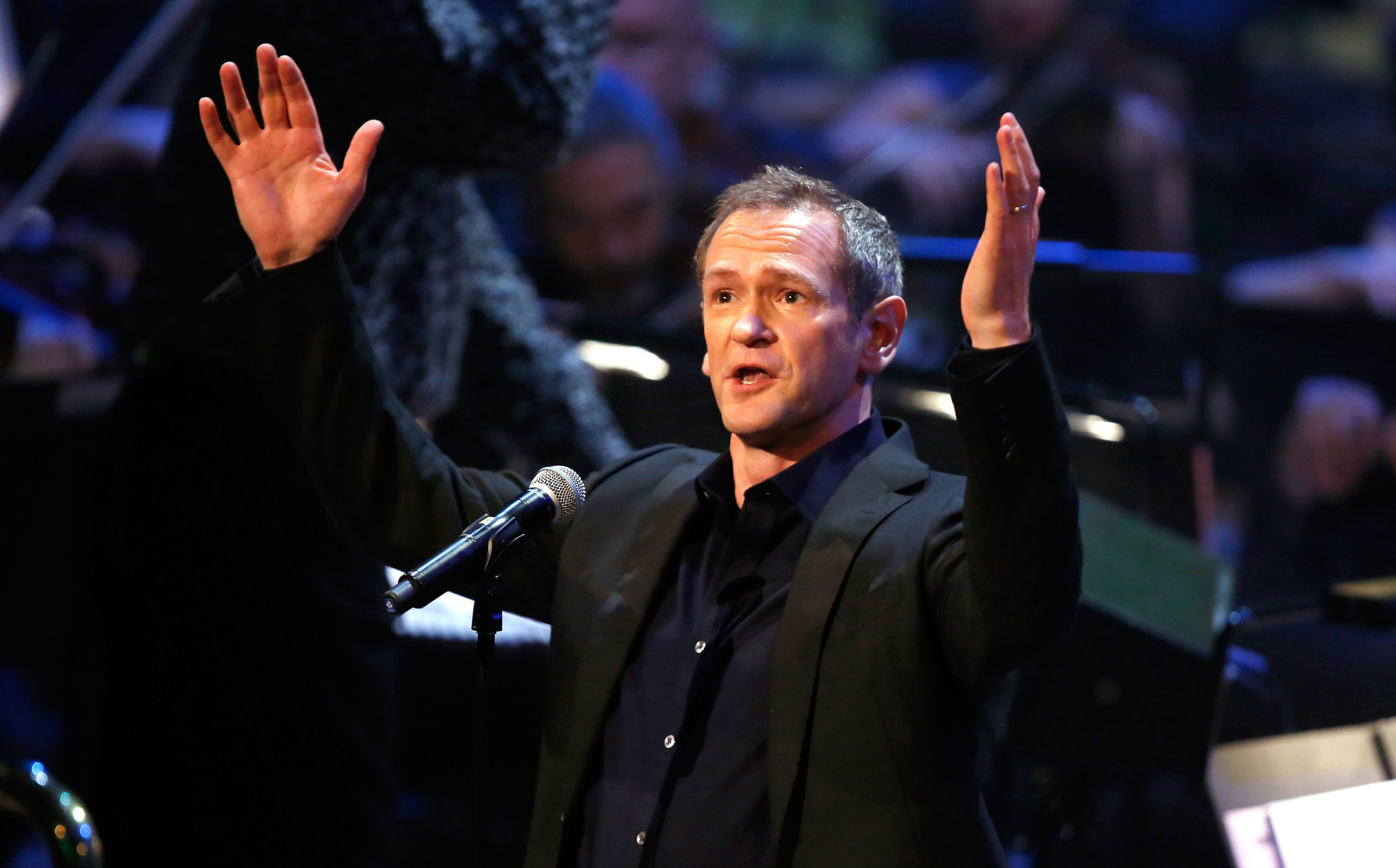'Pointless' host Alexander Armstrong to release classical music album