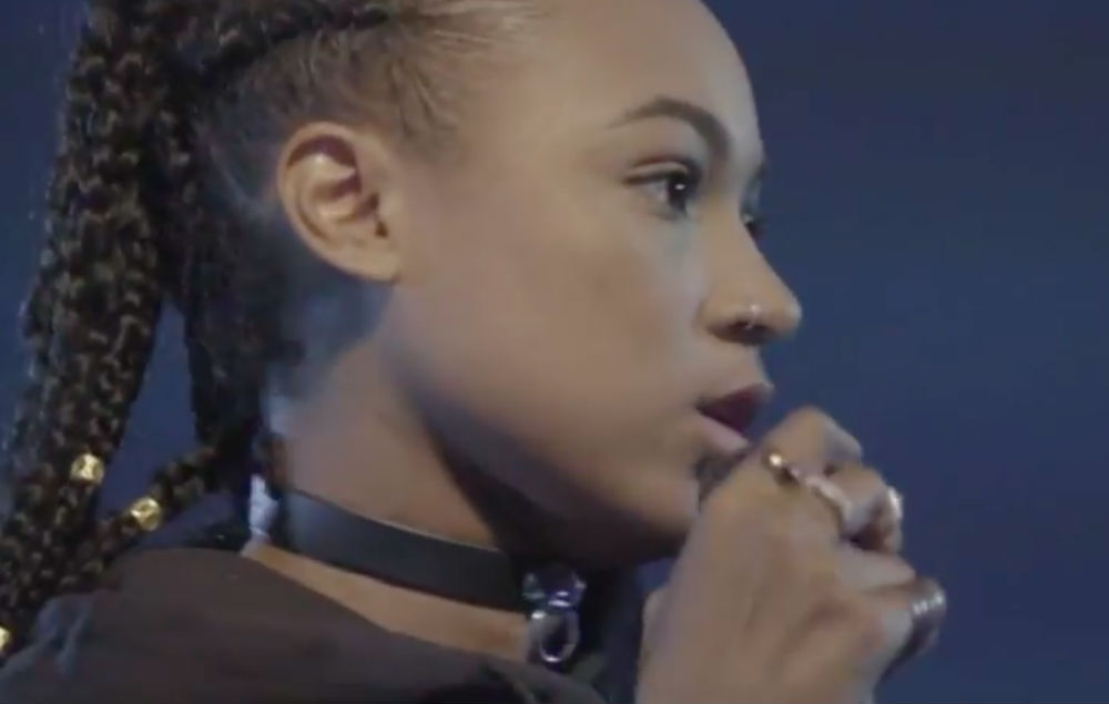 Rising R&B star Tayla performs 'Coming Back Around' at the UltraLounge