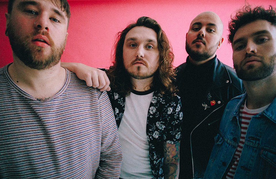 Mallory Knox announce departure of singer Mikey Chapman - NME