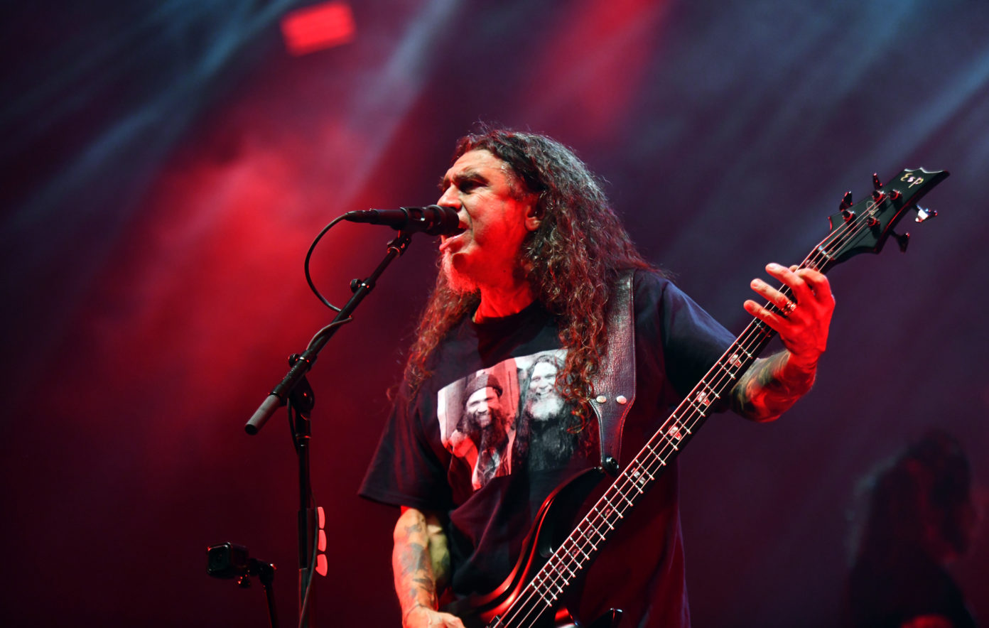 Watch Slayer play final song of farewell tour and say heartfelt goodbye ...