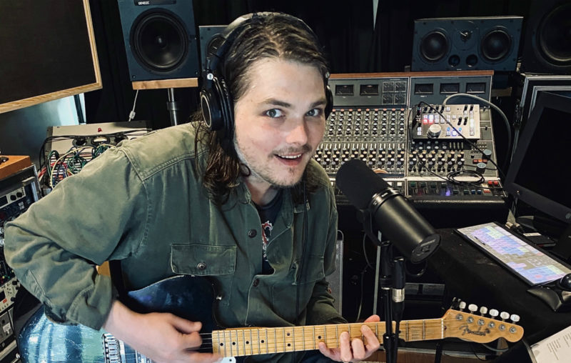 Gerard Way opens up on writing The Umbrella Academy during My Chemical ...