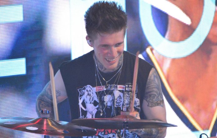 Machine Gun Kelly's drummer hospitalised after being "robbed and hit by ...