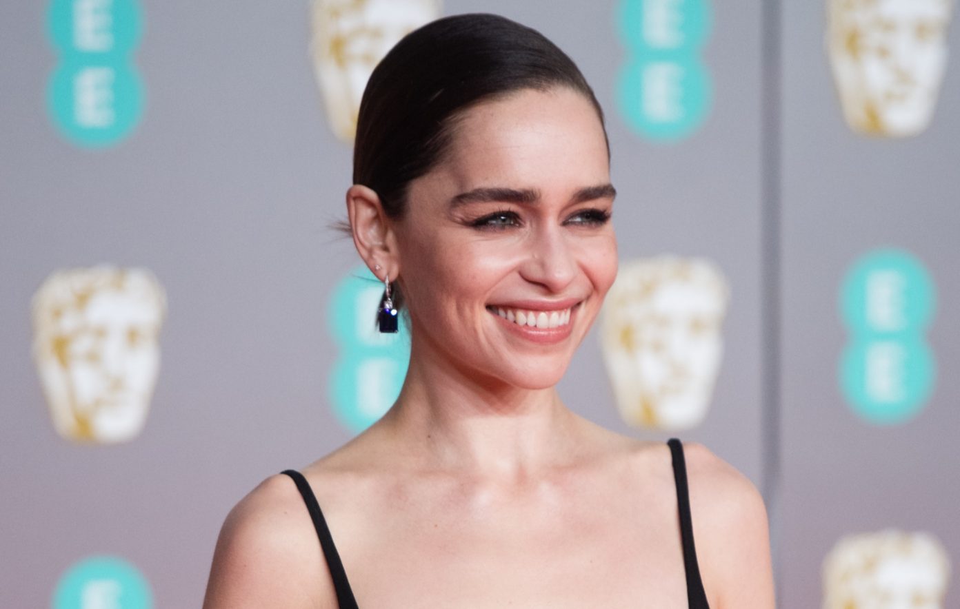 Emilia Clarke gets apology after exec calls her "short and dumpy"