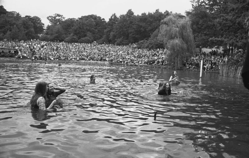 The Boat That Rocked: the most famous gigs on water