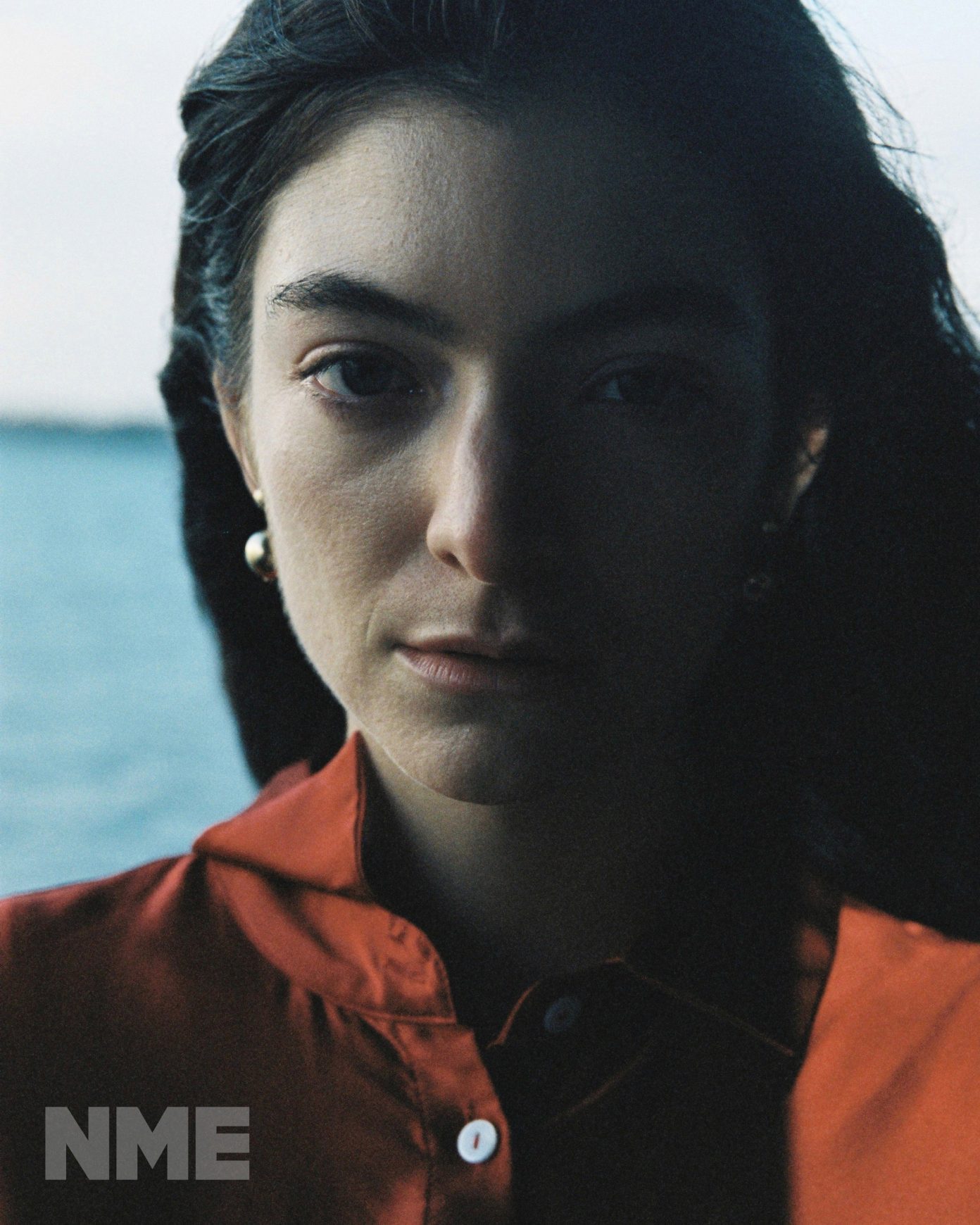 On The Cover – Lorde: “I feel like I can see my world and myself a lot ...
