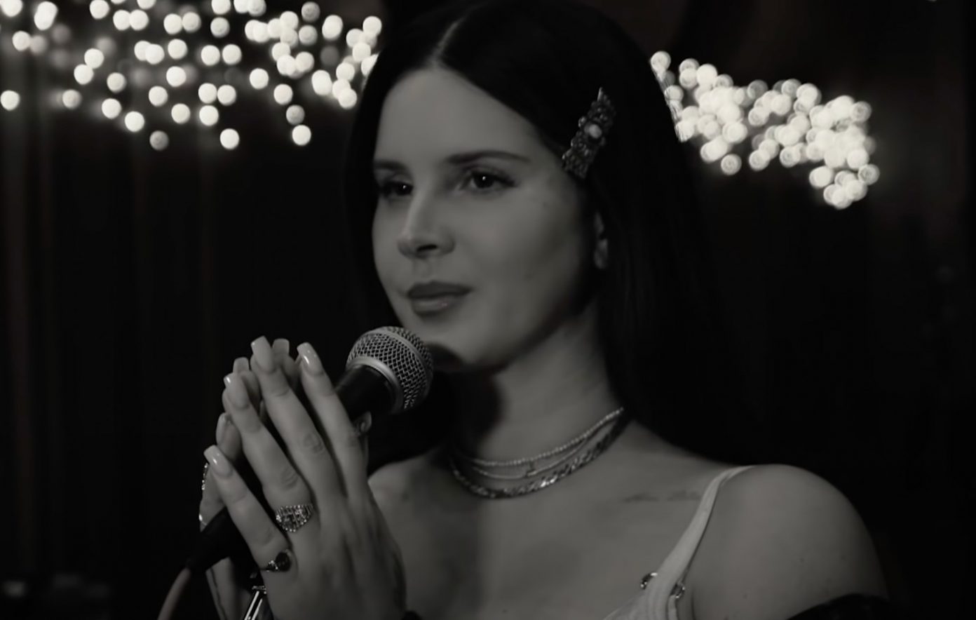 Watch Lana Del Rey sing new song with Nikki Lane and Sierra Ferrell ...