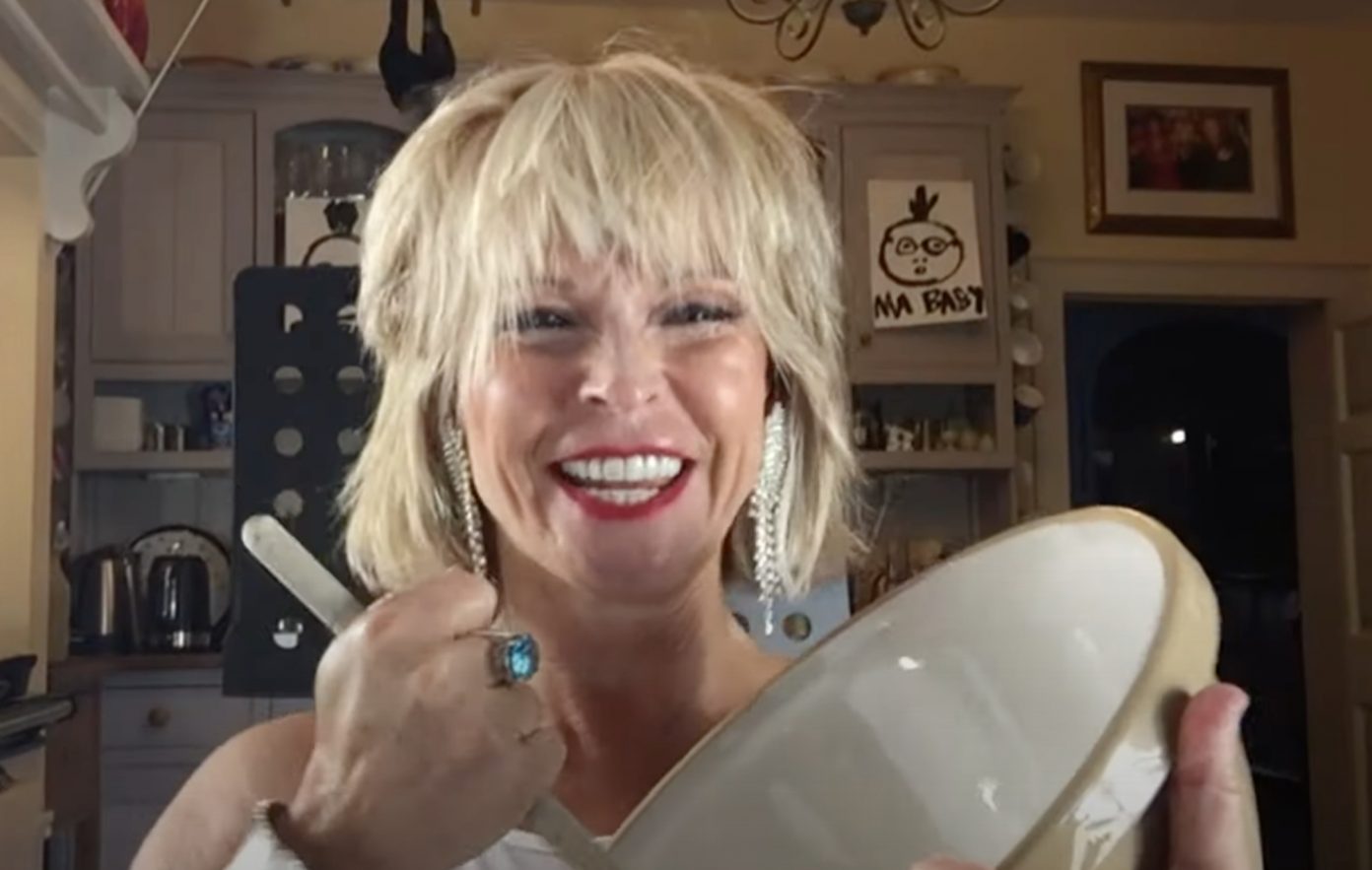 Robert Fripp and Toyah Willcox share kitchen top rendition of The ...