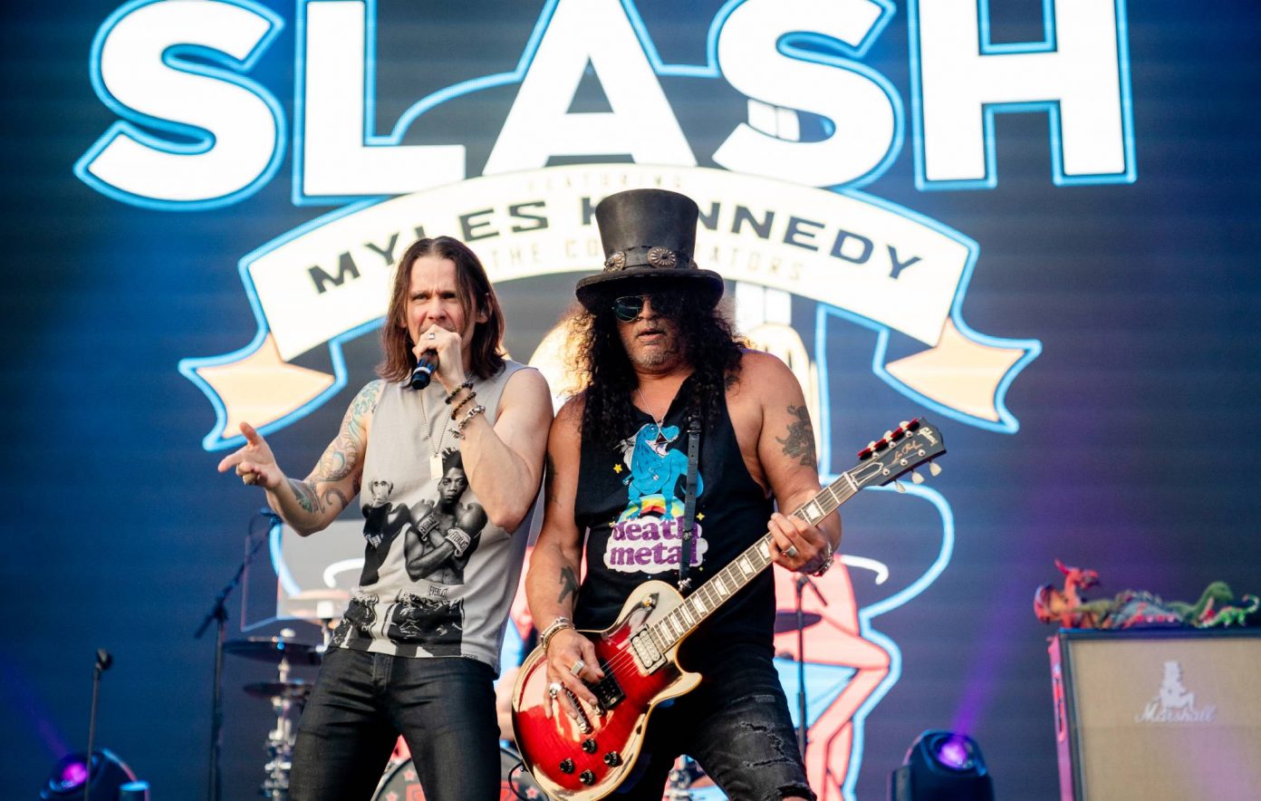 Slash teases new album: "It's probably the best one we've done so far"