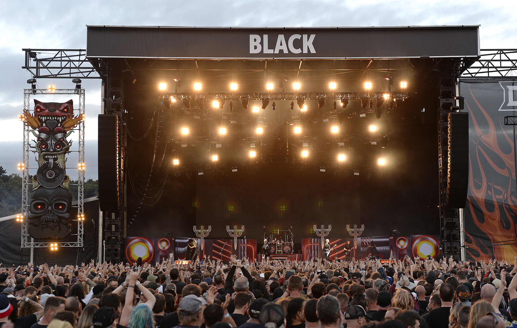 Venues and festivals in Victoria to return to full capacity from tomorrow