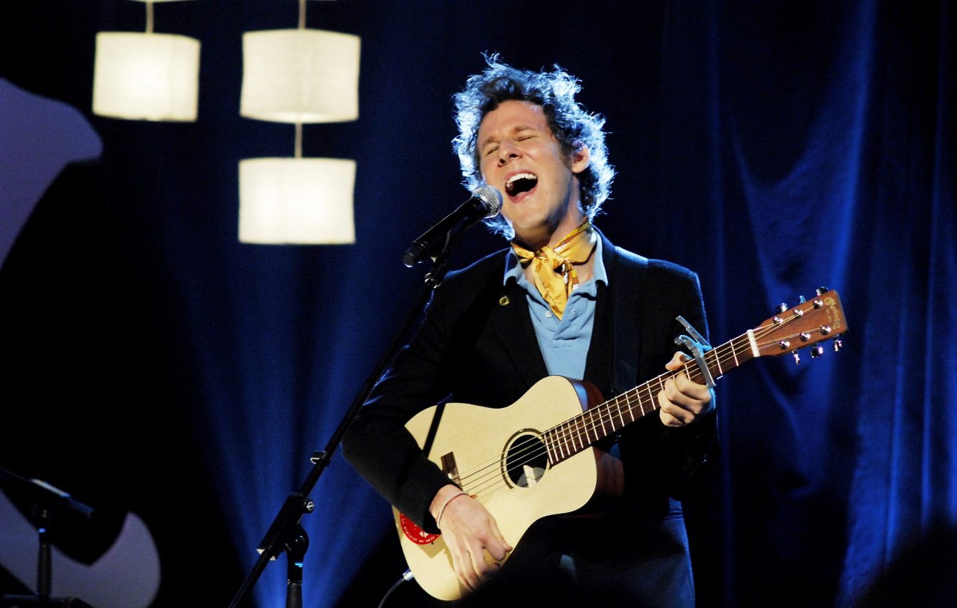 Ben Lee enlists Georgia Maq for new single, 'Arsehole'