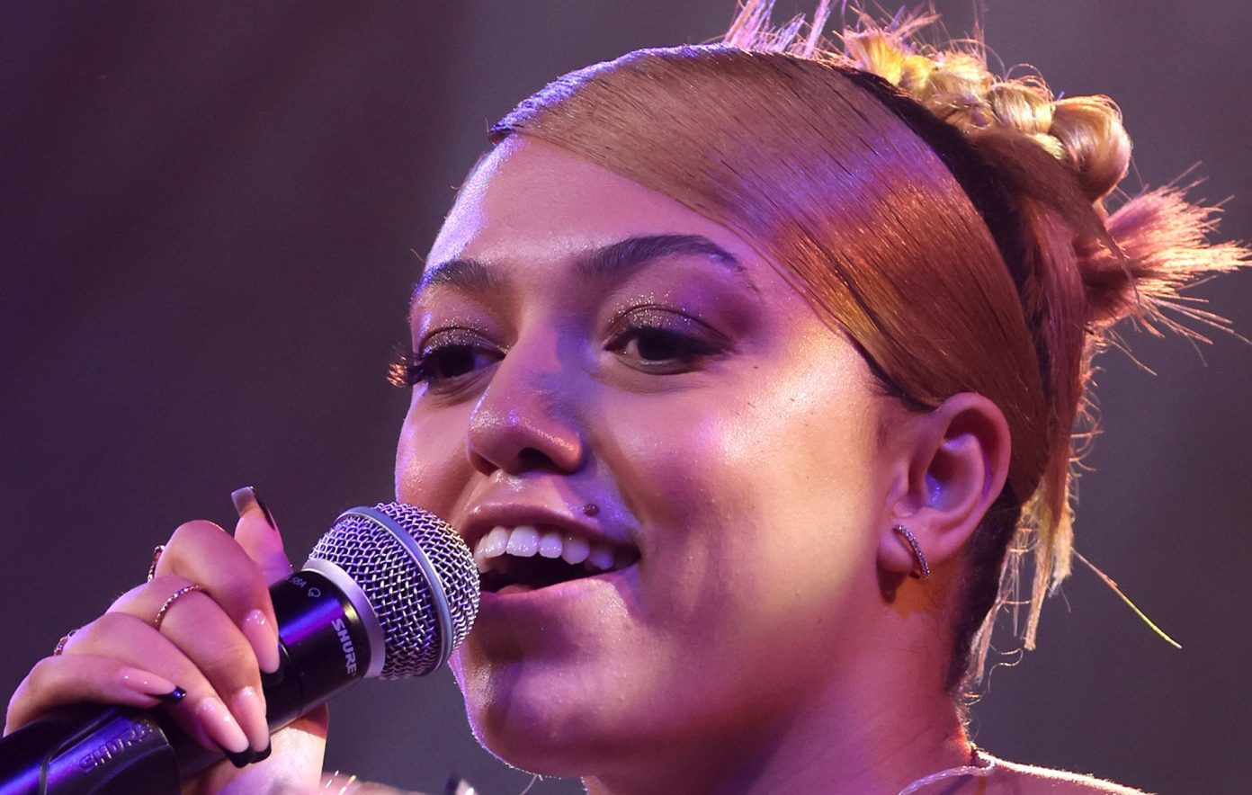 Mahalia debuts tender new track 'Bag of You'