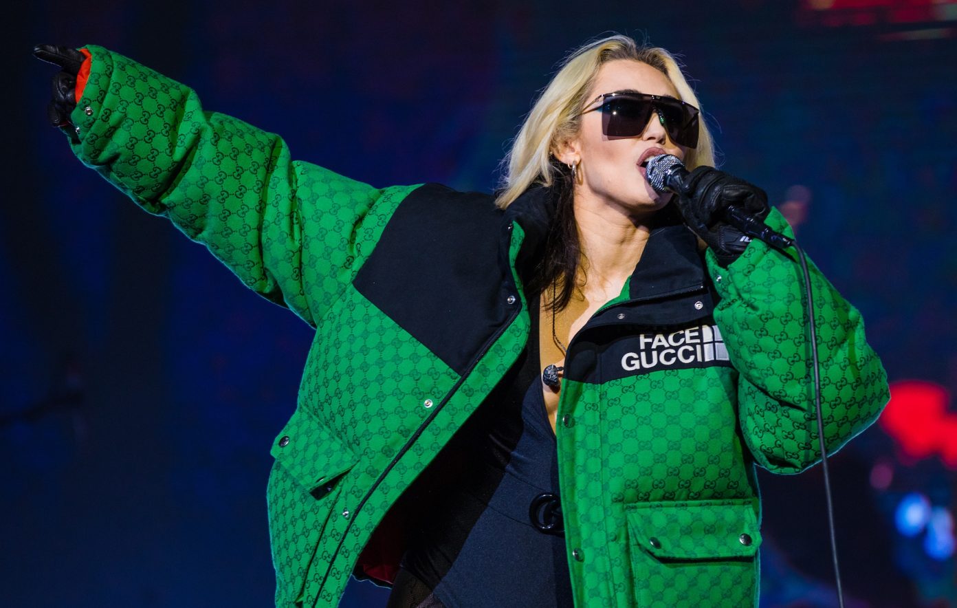 Miley Cyrus announces new single ‘Flowers’ and duets with David Byrne ...