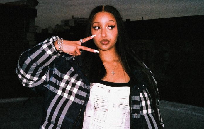 PinkPantheress: “I don't care about the beats, I care about the pen”