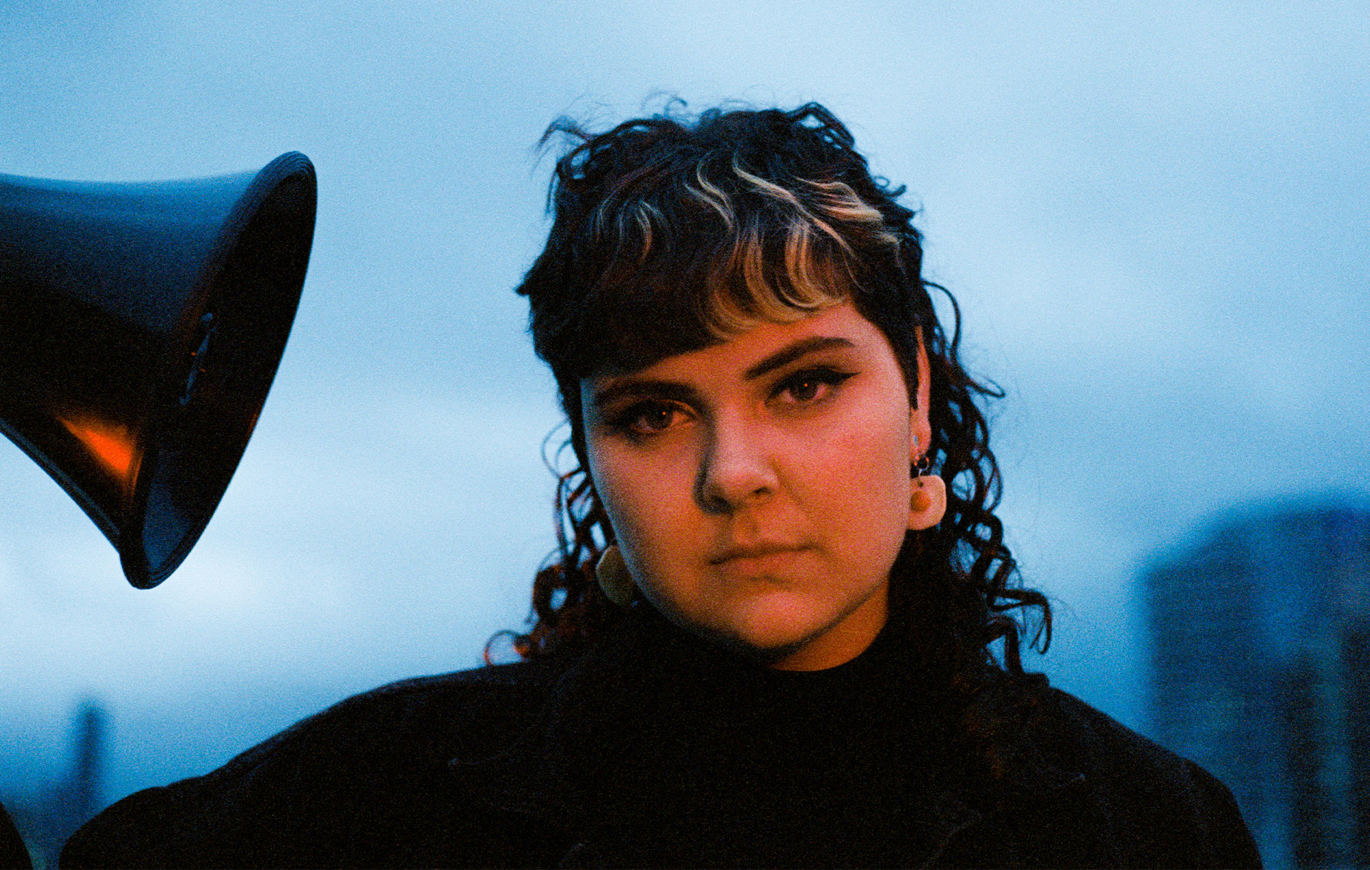 Suzi announces national tour in support of ‘I Hope You Can Hear Me Now’