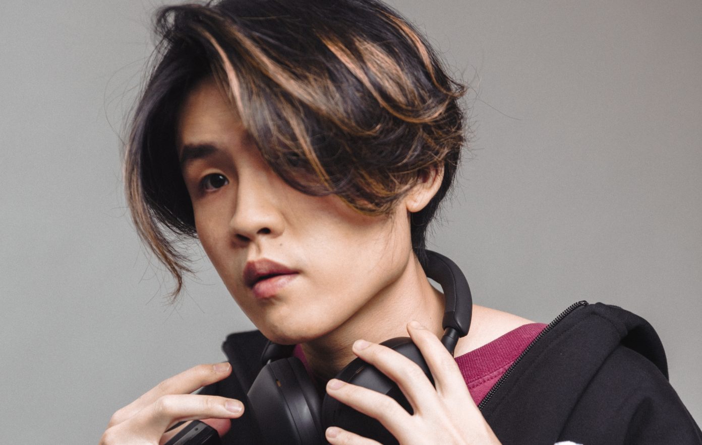 Gentle Bones releases new single, 'The Right Words'