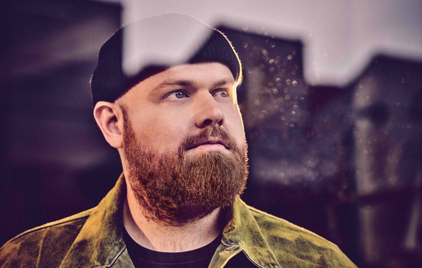Tom Walker announces second album 'I Am' and tackles anxieties on single 'Freaking Out'