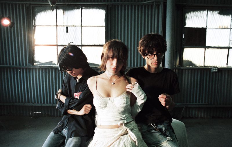 julie | Artists | NME.com