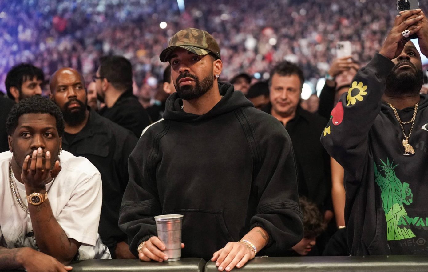 Drake seen front row at WWE event after postponing tour dates due to ...