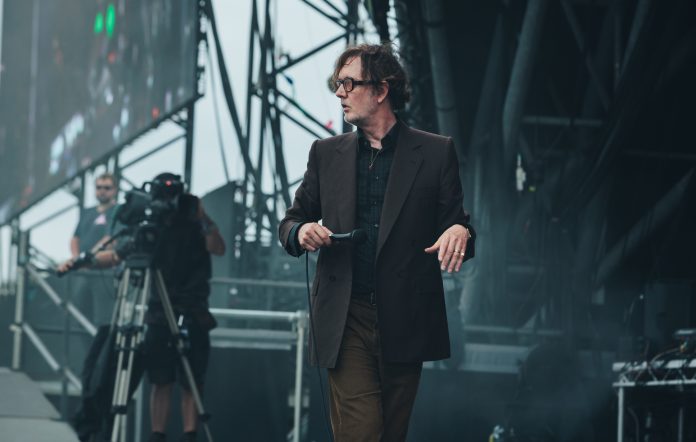 Pulp at Glastonbury 2025 review: Patchwork’s not-so-secret set is one ...