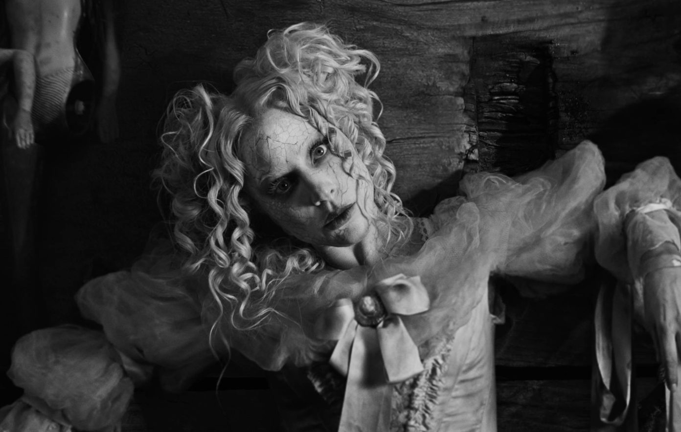 Lady Gaga teams up with Tim Burton for spooky, cinematic new video for ...